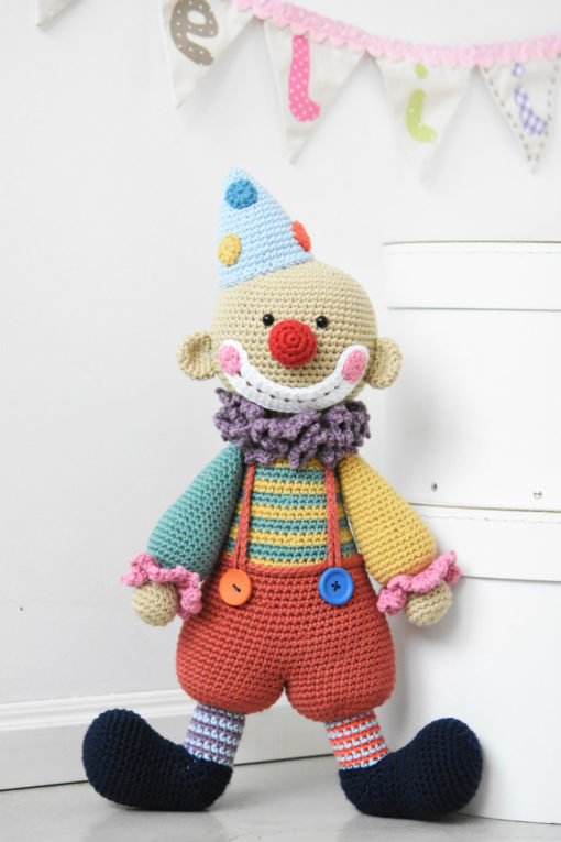 Chatterbox the Clown | Amigurumi clown pattern | lilleliis
