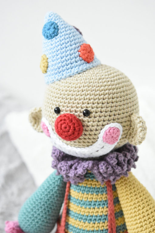 Chatterbox the Clown | Amigurumi clown pattern | lilleliis