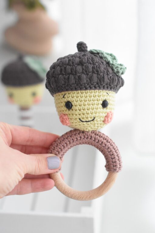 Amigurumi acorn rattles | lilleliis