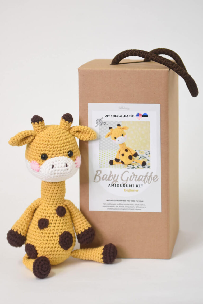 Beginner amigurumi kit - Giraffe (printed pattern included) | lilleliis